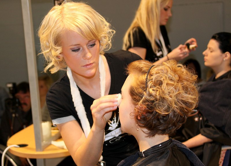 Dirk Schaller erneut zum Friseur-Obermeister gewählt :: SEK-News ...