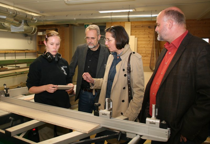 Regine Müller zu Besuch in der Hephata-Berufshilfe :: SEK-News – Online ...