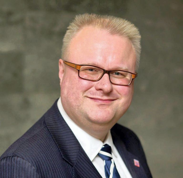 Finanzminister Dr. Thomas Schäfer kommt zum Grillabend :: SEK-News ...