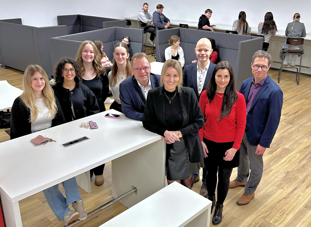 Neue Lern-Lounge an der GSS | SEK-News - Online-Zeitung für den Schwalm ...